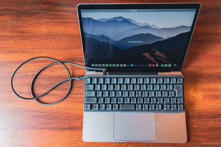 HHKBを有線で接続する方法。電源ボタン長押しの再接続作業がなくなってストレスフリー | INDOOR HEART